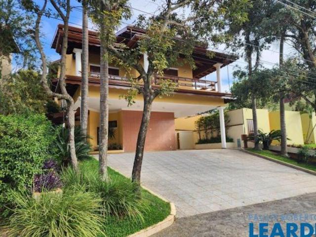 Imoveis no Condomínio Green Boulevard