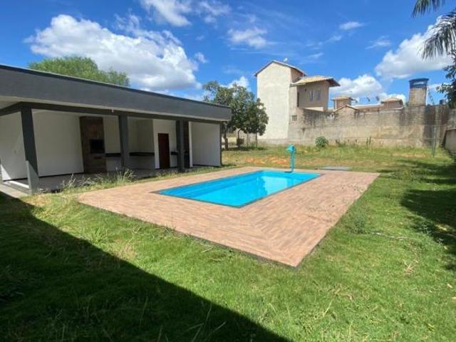Imoveis no Condominio Estancia da Mata