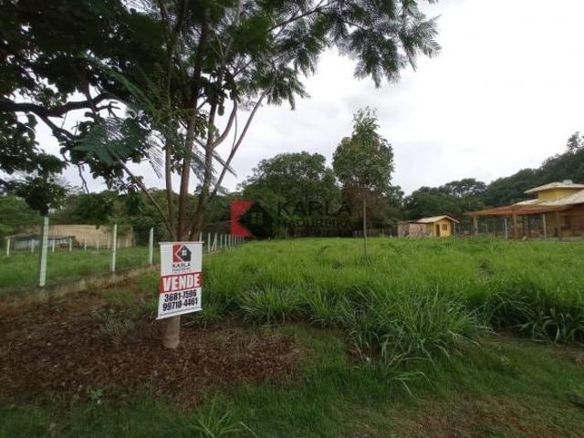 Imoveis no Condomínio Estância das Aroeiras
