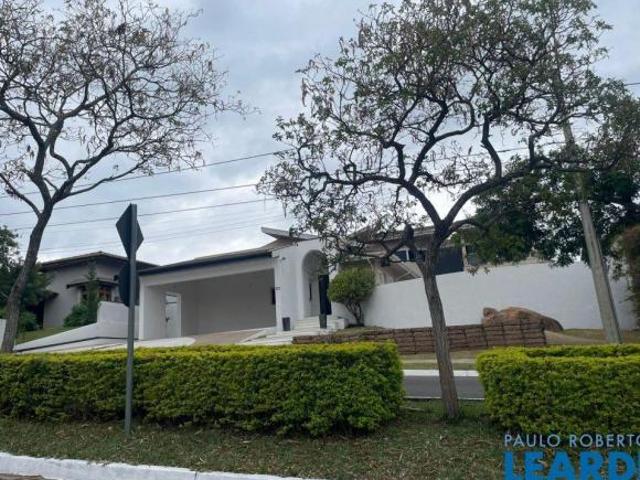 Imoveis no Condomínio Moinho de Vento