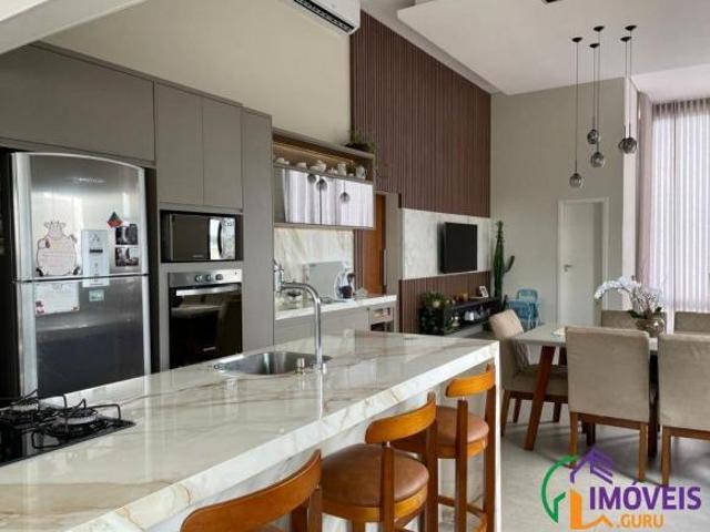 Imoveis no Condominio Portal do Jequitiba
