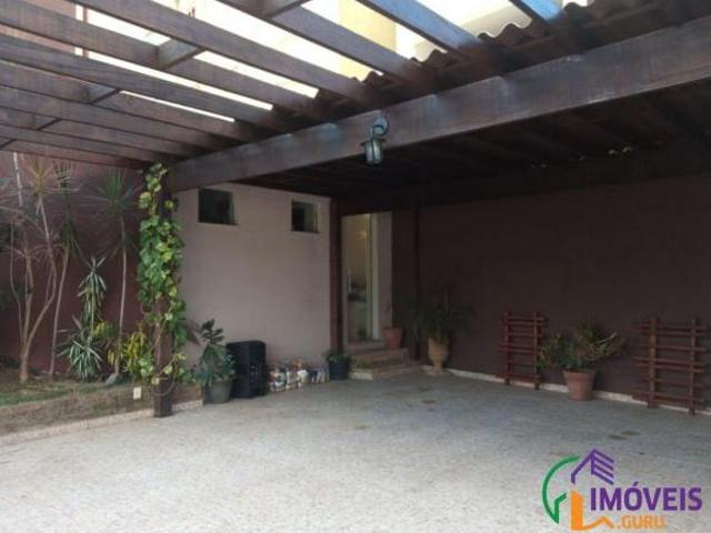 Imoveis no Condomínio Pitangueiras
