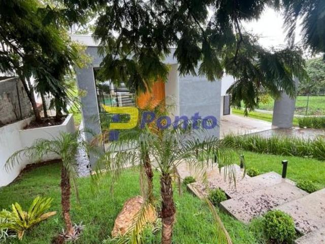 Imoveis no Condomínio Vitória Golf