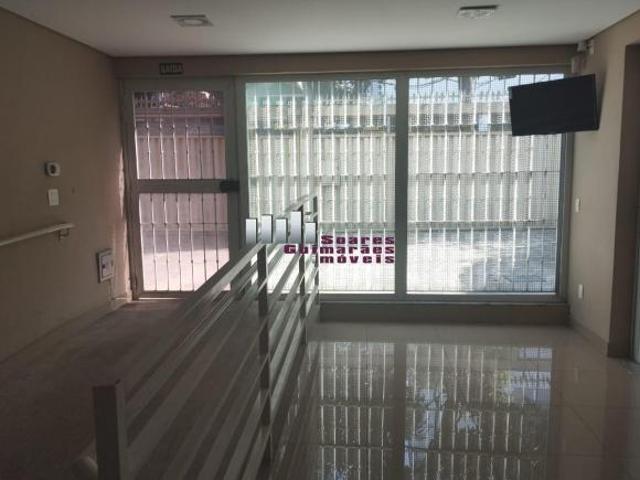 Apartamento com 234 m² e 4 quartos à venda em Jaraguá