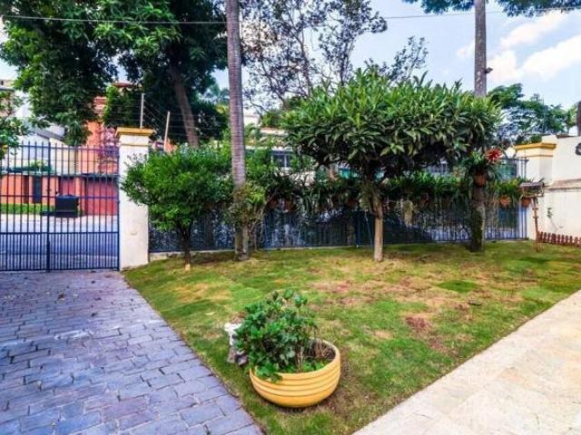 Casa em Jardim das Bandeiras, São Paulo/SP de 300m² 5 quartos à venda por R$ 3.300.000,00