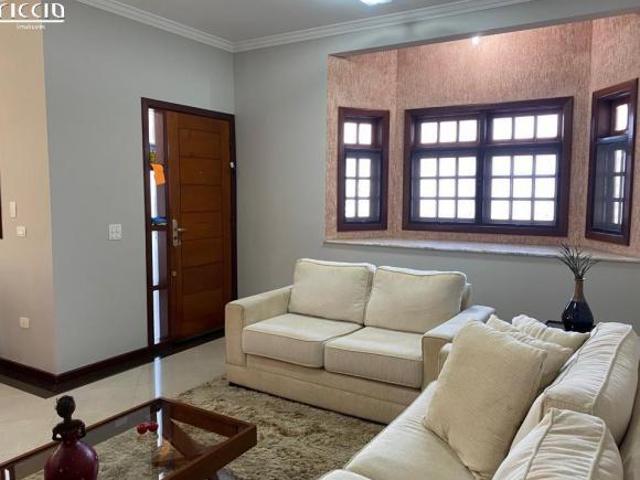 Casa à venda no Jardim das Indústrias
