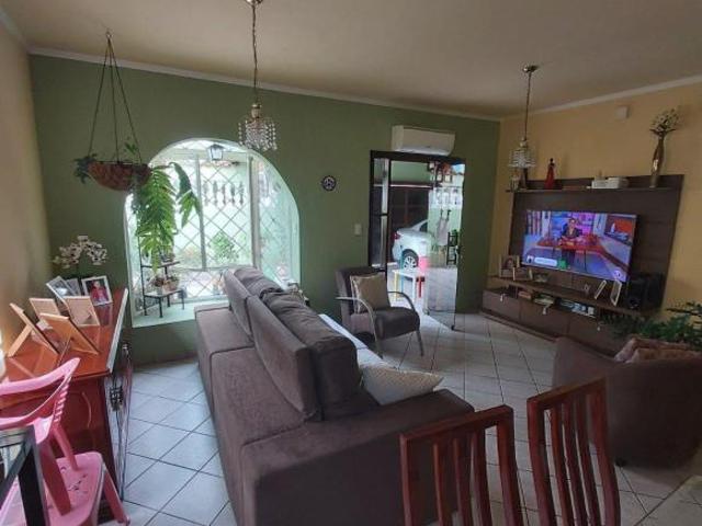 Casa à venda no Jardim das Indústrias