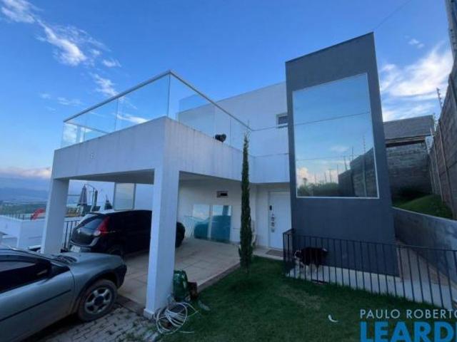 Imoveis no Jardim Estância Brasil
