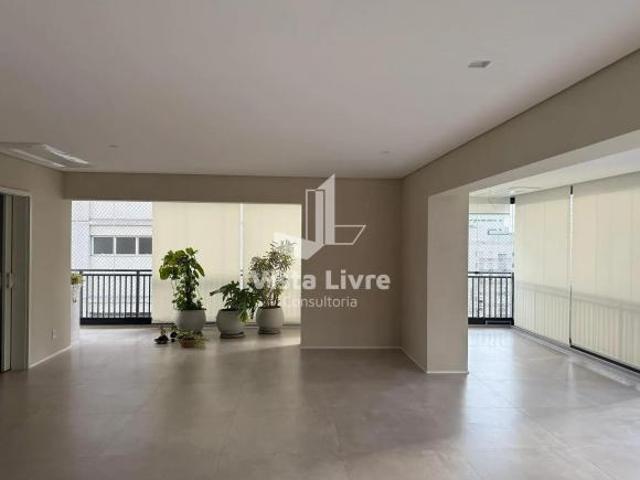 Apartamento à venda no Jardim Paulista