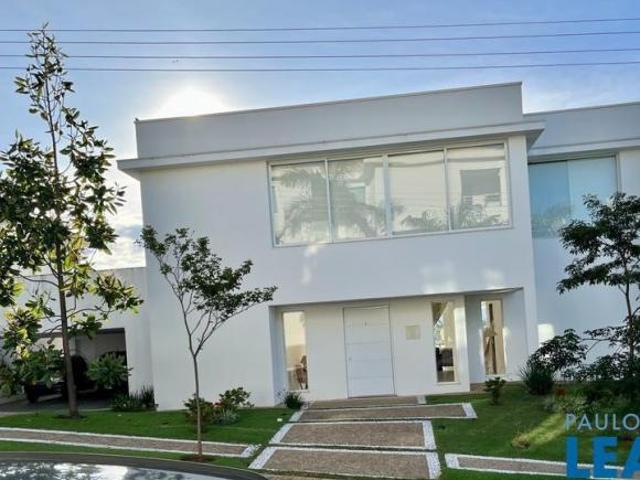 Imoveis no Loteamento Porto Seguro Village