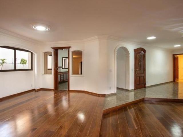 Apartamento em Pacaembu, São Paulo/SP de 378m² 4 quartos à venda por R$ 2.800.000,00