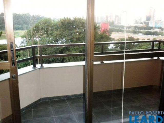 Imoveis no Panamby
