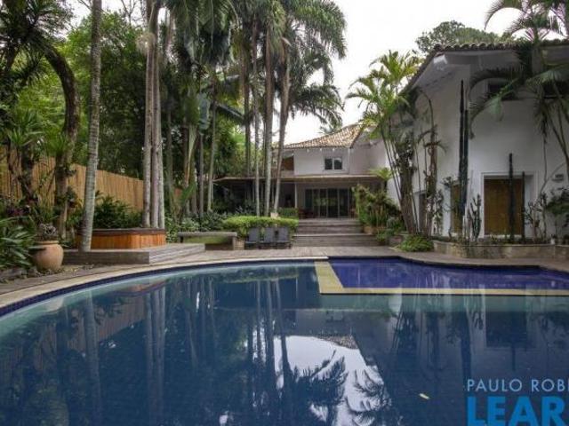 Imoveis no Panamby