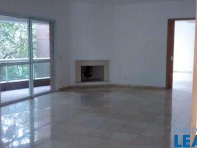 Imoveis no Panamby