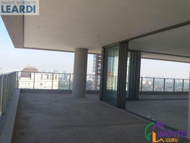 Imoveis no Paraíso
