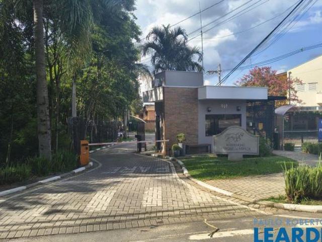 Imoveis no Parque da Hípica