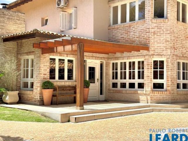 Imoveis no Residencial Tamboré