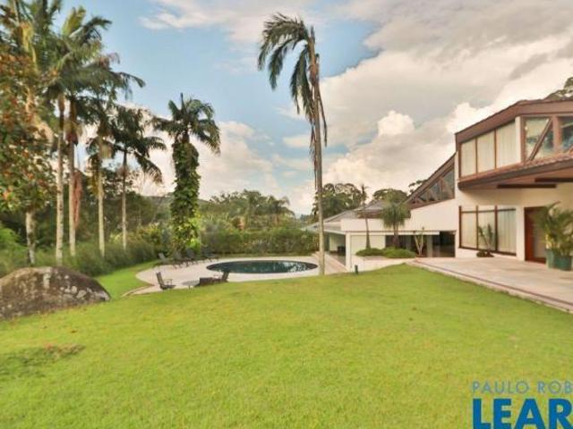 Imoveis no Residencial Tamboré