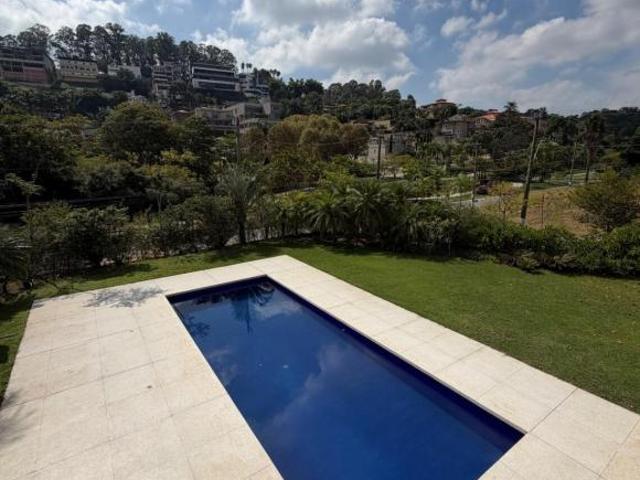Imoveis no Residencial Tamboré