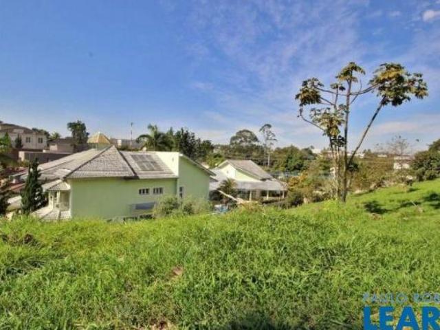 Imoveis no Residencial Tamboré