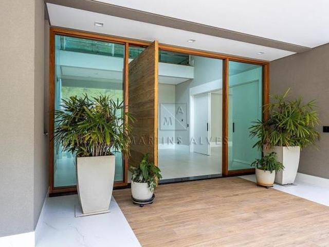 Imoveis no Residencial Tamboré