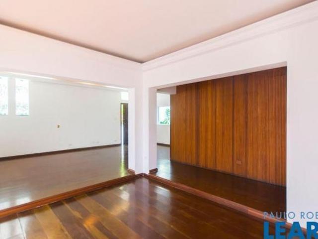 Imoveis em Moema