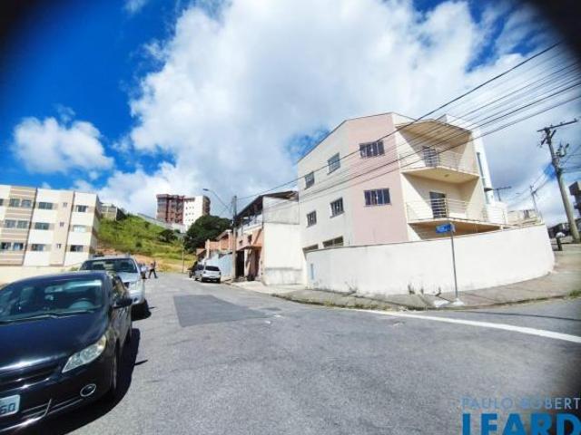 Imoveis em Monte Verde II