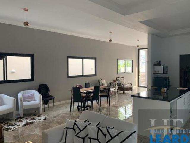 Imoveis em New Ville