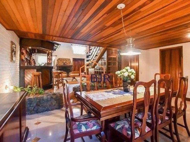 Imoveis em Ahú