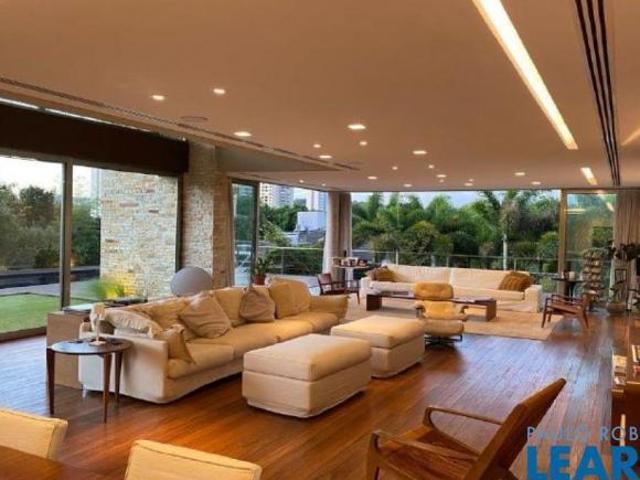 Imoveis em Alphaville
