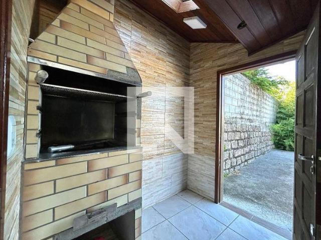 Imoveis Em Armação Do Pântano Do Sul