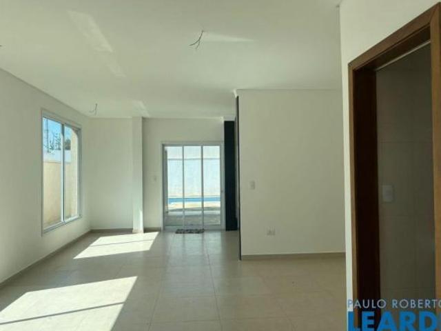 Casa à venda em Arujá