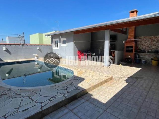 Casa com 2 dormitórios à venda, 153,88m² por R$ 630.000 Residencial Vitória Boi