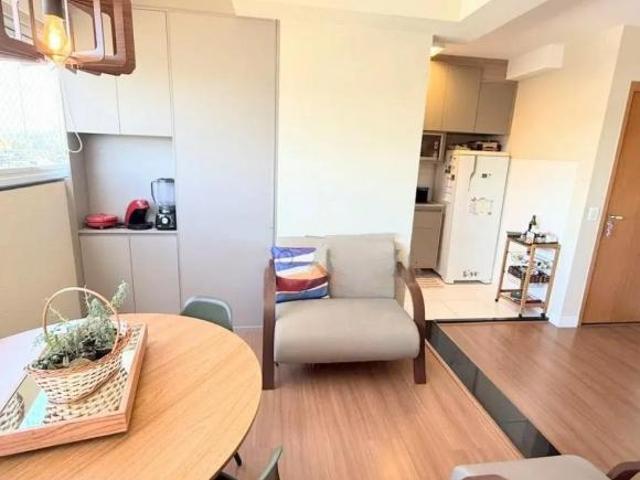 Imoveis em Condomínio Res Colinas do Paratehy