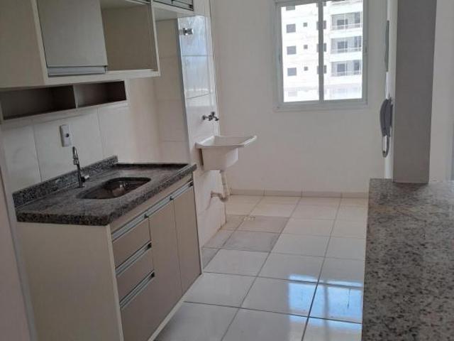 Imoveis em Condomínio Res Colinas do Paratehy
