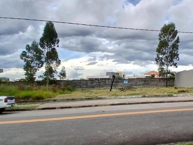Imoveis em Condomínio Res Colinas do Paratehy