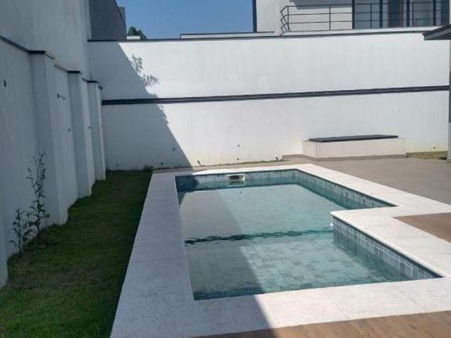 Imoveis em Condomínio Res Colinas do Paratehy