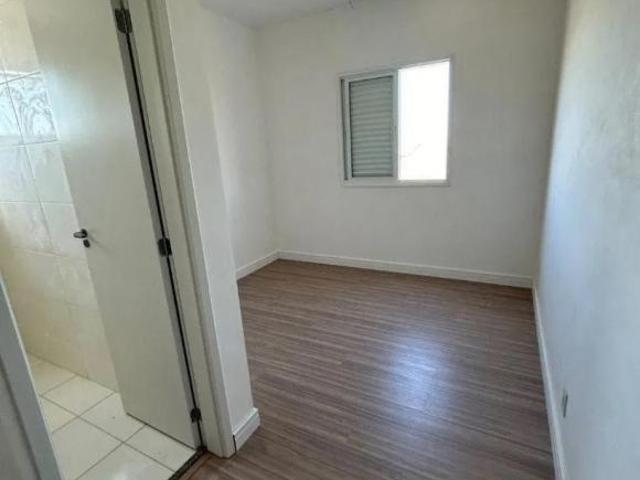 Imoveis em Condomínio Res Colinas do Paratehy