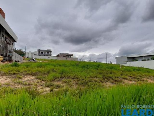 Imoveis em Santa Cândida