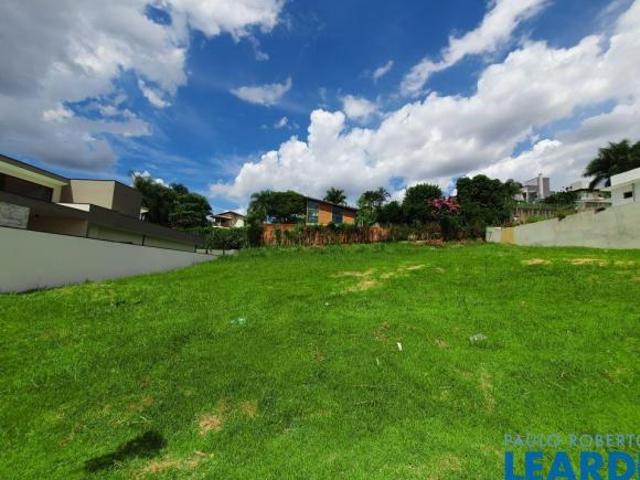 Imoveis em Santa Cândida