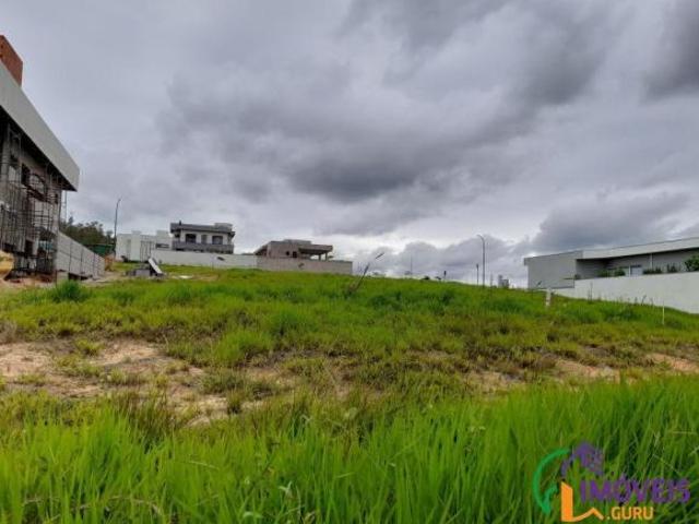 Imoveis em Santa Cândida