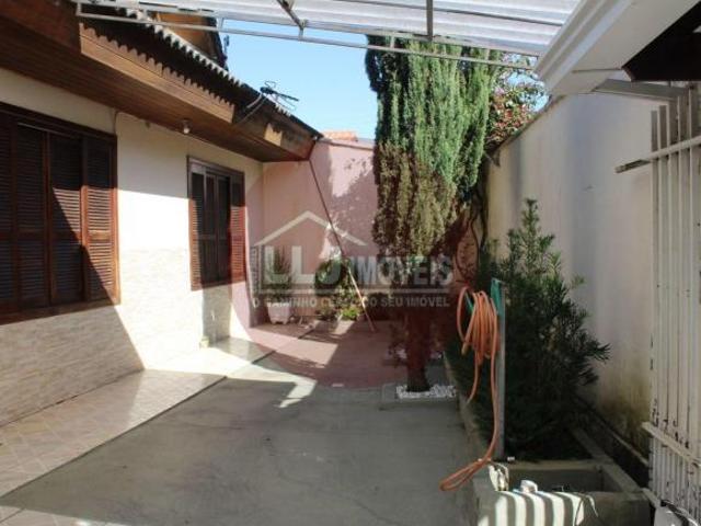 Imoveis em Santa Cândida