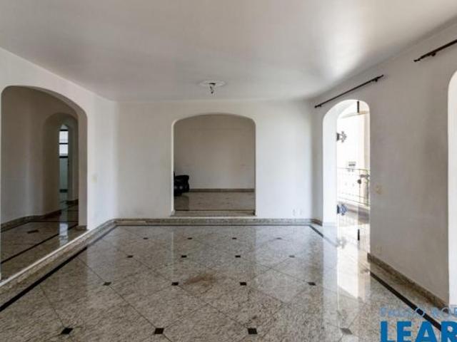 Imoveis em Santa Cecília