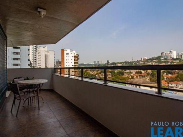 Imoveis em Santa Cecília