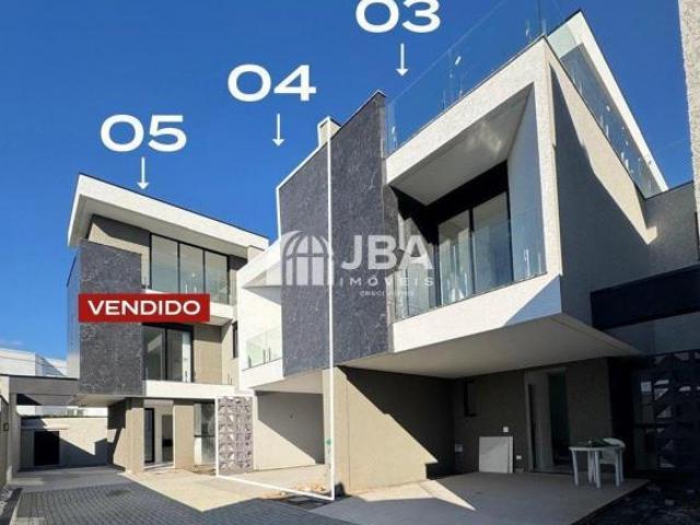 Casa à venda em Santa Felicidade