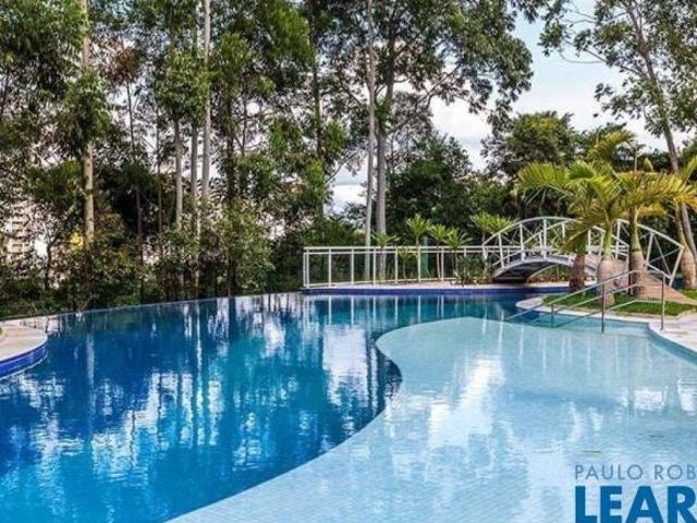 Imoveis em Tamboré