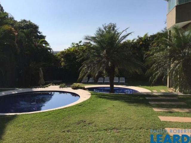 Imoveis em Tamboré