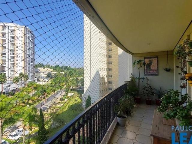Imoveis em Tamboré