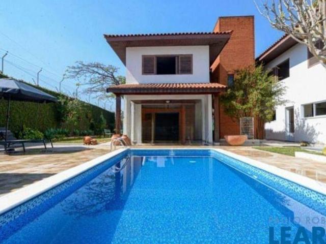 Imoveis em Tamboré