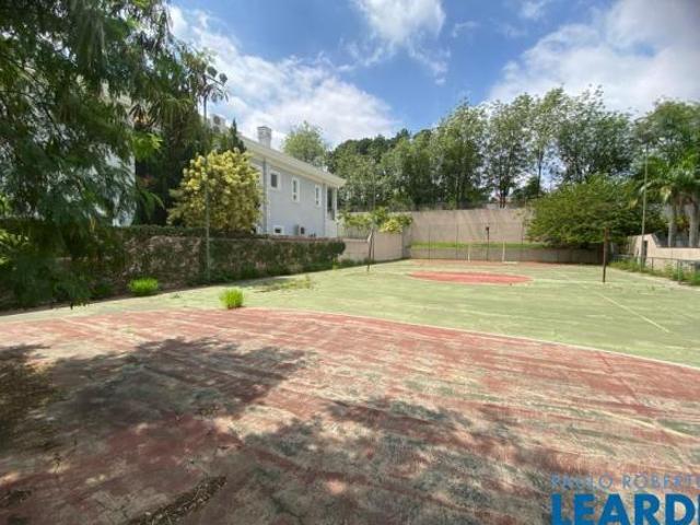 Imoveis em Tamboré
